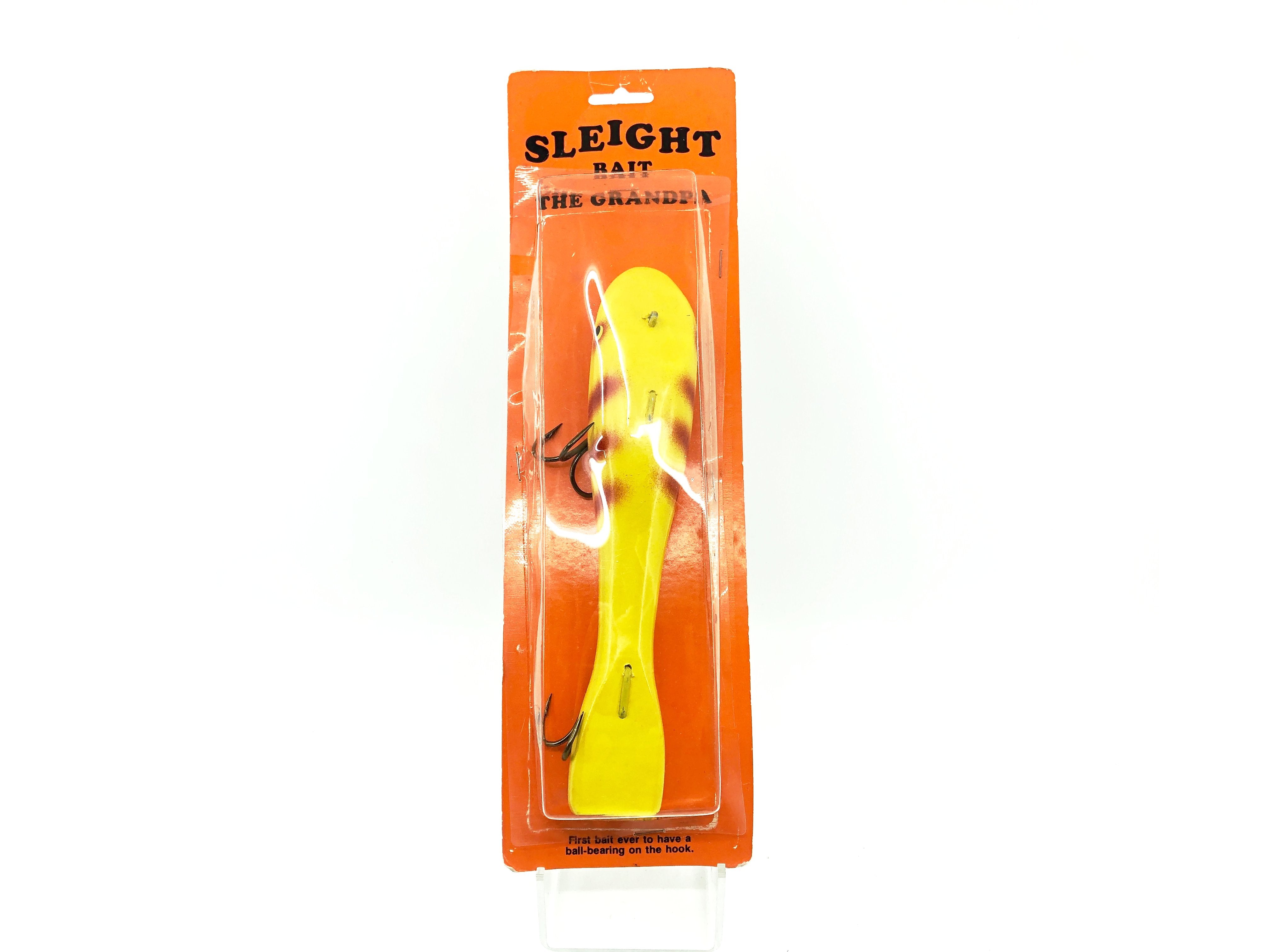 Sleight Bait Grandpa Yellow with Red Ribs Musky Lure New on Card Old S ...
