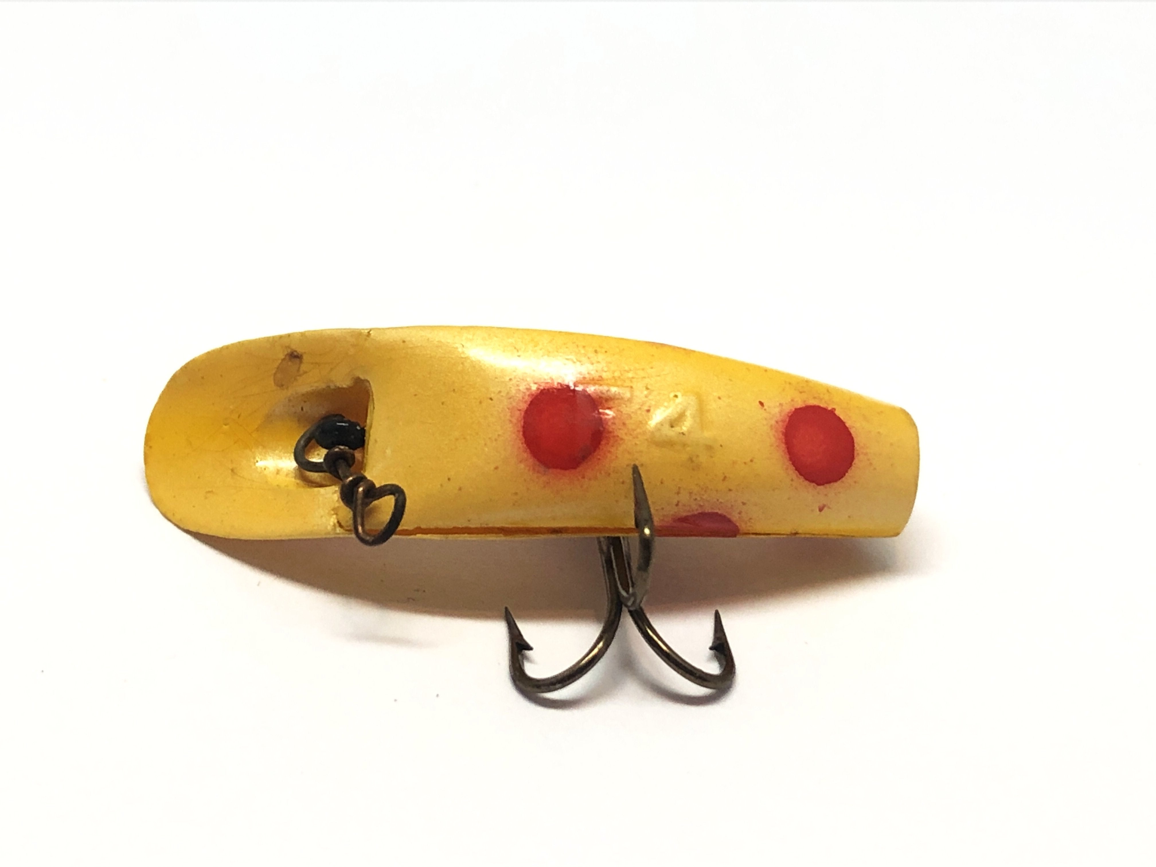 Helin Flatfish F4 Yellow with Red Spots – My Bait Shop, LLC